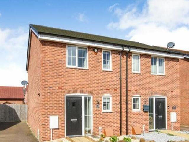 2 Bedroom Semi detached House For Sale In Flitwick, Bedfordshire