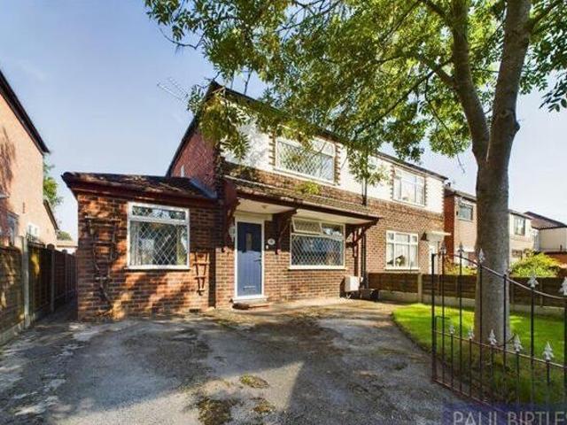 2 Bedroom Semi detached House For Sale In Flixton, Trafford
