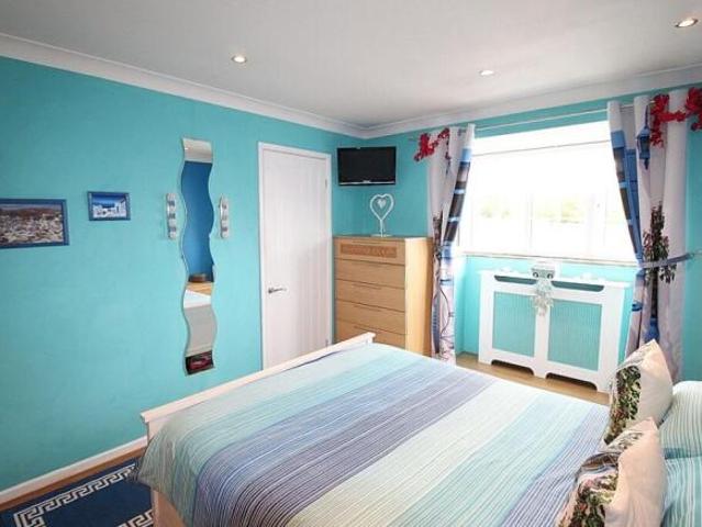 2 bedroom semi detached house for sale in Frederick Street, Catcliffe, Rotherham, S60