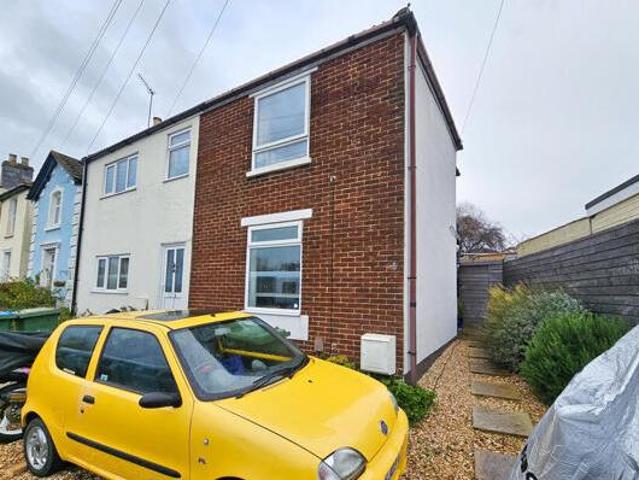 2 Bedroom Semi detached House For Sale In Freemantle
