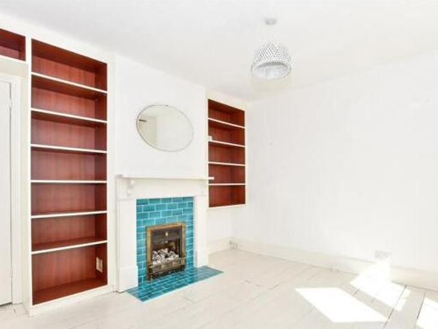 2 Bedroom Semi detached House For Sale In Freshwater