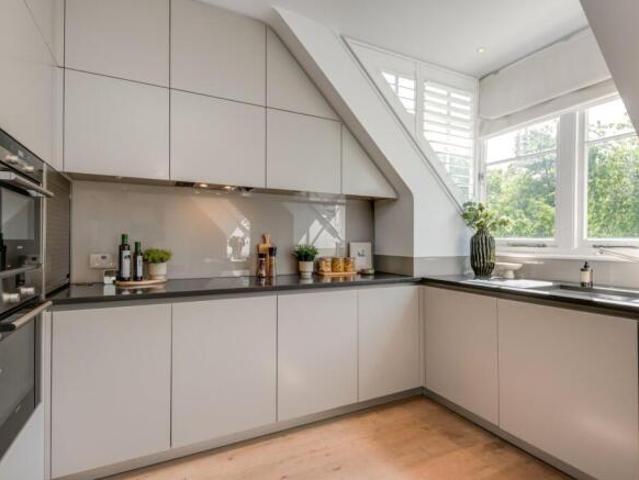 2 bedroom semi detached house for sale in Gainsborough Gardens, London, NW3