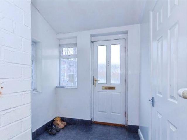 2 bedroom semi detached house for sale in Gallards Hill, Braunstone, Leicester, LE3