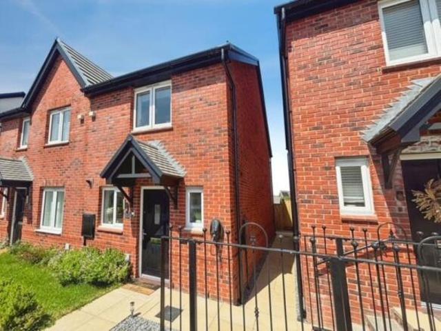 2 bedroom semi detached house for sale in Golygfa Garn Goch, Penllergaer, Swansea, SA4