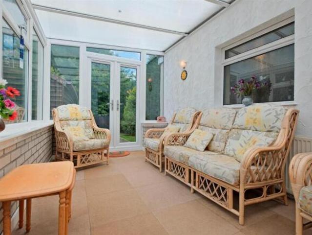 2 bedroom semi detached house for sale in Glasgow Road, Blantyre, G72