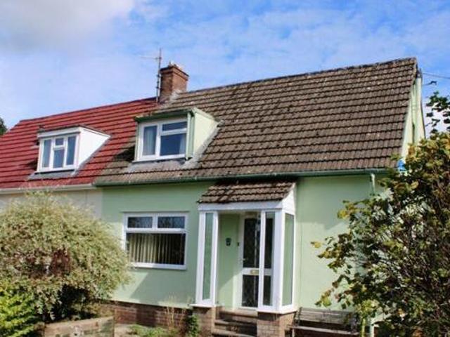 2 Bedroom Semi detached House For Sale In Groesffordd, Brecon