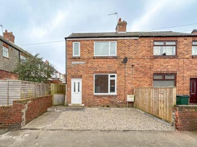 2 Bedroom Semi detached House For Sale In Greenside