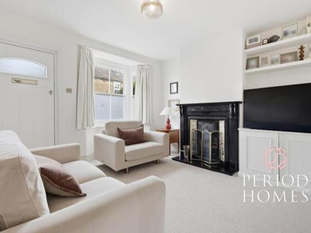 2 bedroom semi detached house for sale in Gresham Road, Brentwood, CM14