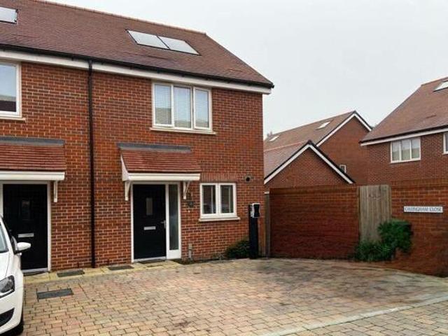 2 Bedroom Semi detached House For Sale In Guildford, Surrey