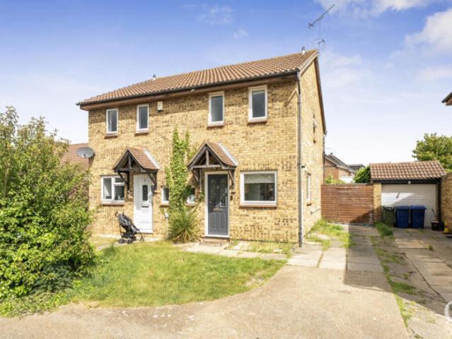2 bedroom semi detached house for sale in Hambrook Walk, Sittingbourne, Kent, ME10