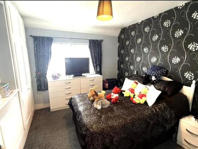 2 bedroom semi detached house for sale in Haig Avenue, Gillingham, ME7