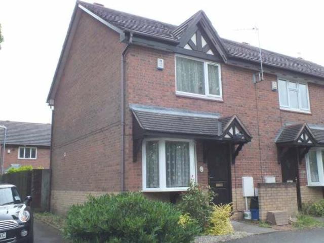 2 bedroom semi detached house for sale in Hawthorn Close, Erdi.