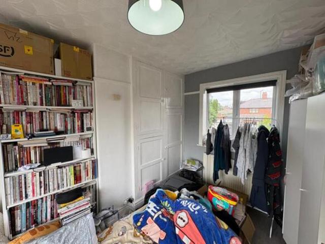 2 bedroom semi detached house for sale in Hawthorne Avenue, Woolston, Warrington, WA1