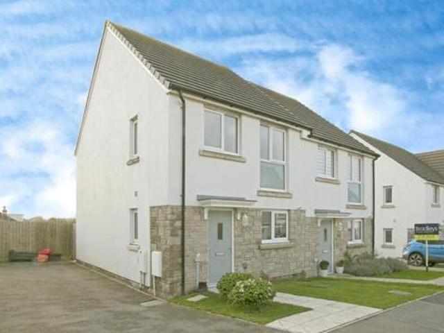 2 Bedroom Semi detached House For Sale In Hayle