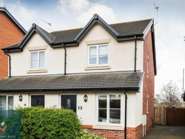 2 Bedroom Semi detached House For Sale In Helsby