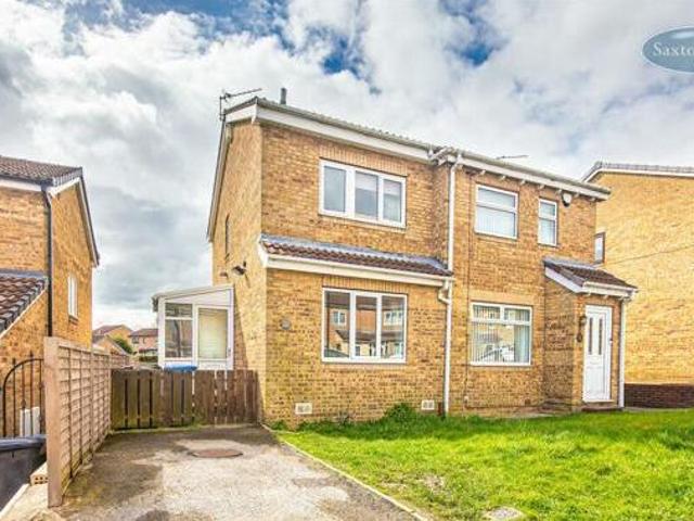 2 Bedroom Semi detached House For Sale In High Green