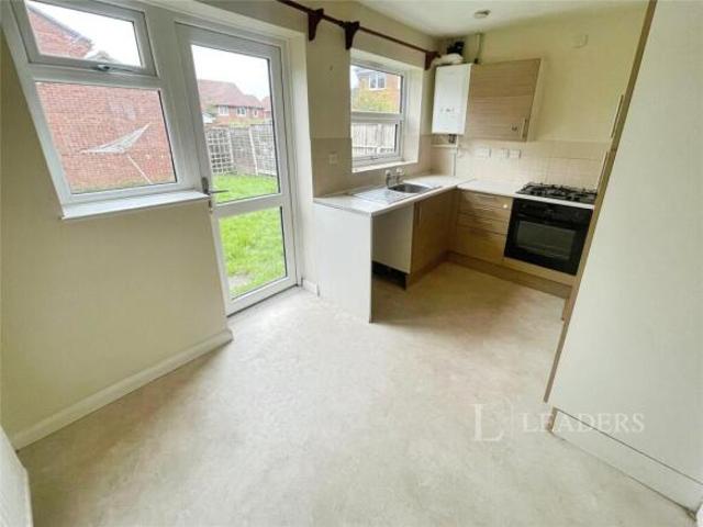 2 bedroom semi detached house for sale in Hill Wood Close, Lyppard Hanford, Worcester, WR4