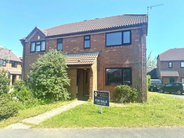 2 bedroom semi detached house for sale in Hodcombe Close, Eastbourne, East Sussex, BN23