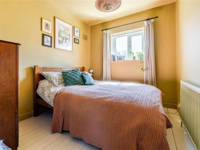 2 bedroom semi detached house for sale in Holybrook Avenue, Idle, BD10
