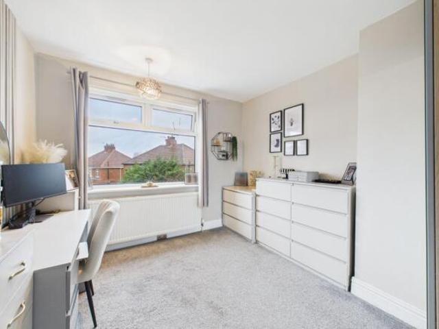 2 bedroom semi detached house for sale in Holmside Avenue, Gateshead, NE11