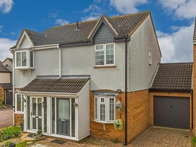 2 Bedroom Semi detached House For Sale In Hornchurch