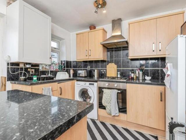 2 bedroom semi detached house for sale in Horse Bank Drive, Lockwood, Huddersfield, HD4