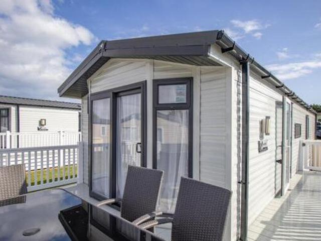 2 Bedroom Semi detached House For Sale In Hunstanton, Norfolk
