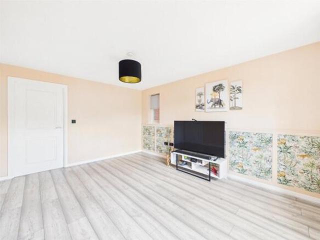 2 bedroom semi detached house for sale in Hyatt Close, Longford, Gloucester, Gloucestershire, GL2