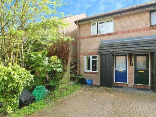 2 Bedroom Semi detached House For Sale In Ilford