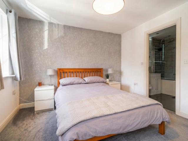2 bedroom semi detached house for sale in Ilsley Drive, Acocks Green, B27