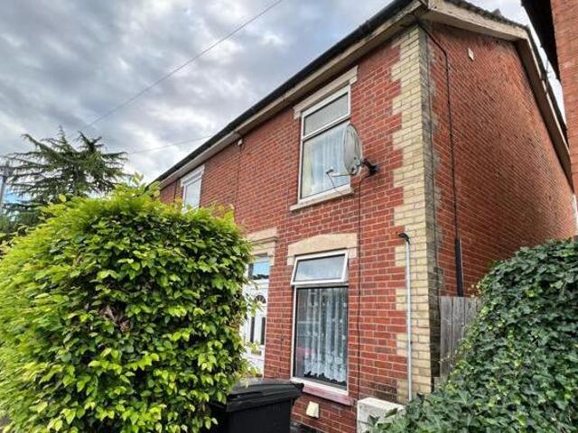 2 Bedroom Semi detached House For Sale In Ipswich, Suffolk