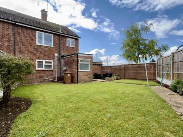 2 bedroom semi detached house for sale in Ivy Grove, Gunthorpe, Peterborough, PE4
