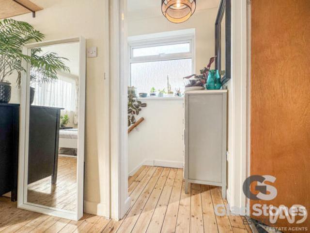 2 bedroom semi detached house for sale in Kennel Hill Close, Plymouth, PL7 Stylish Semi Detached House in Plympton, PL7