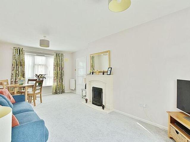 2 bedroom semi detached house for sale in Keddington Avenue, Lincoln, LN1