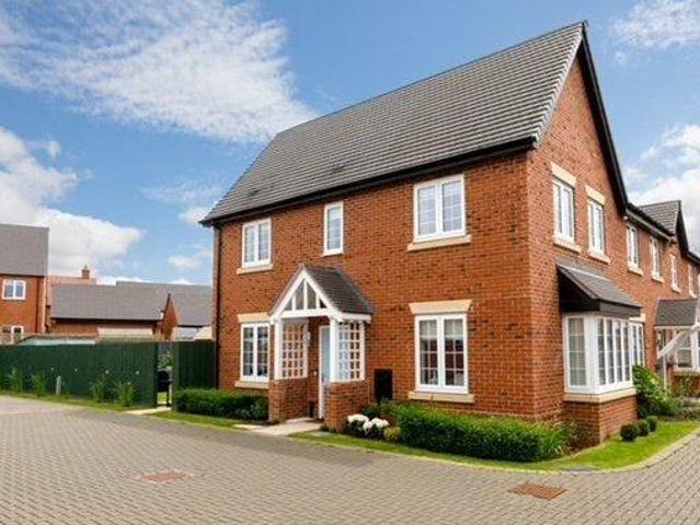 2 Bedroom Semi detached House For Sale In Kineton, Warwick