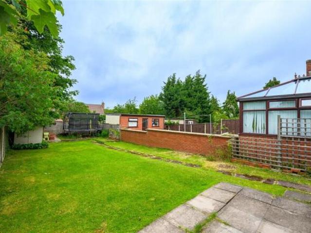 2 bedroom semi detached house for sale in Kinfare Drive, Tettenhall, Wolverhampton, West Midlands, WV6