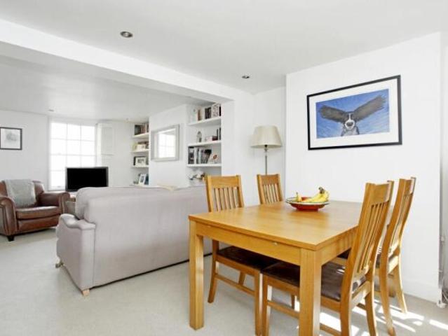 2 bedroom semi detached house for sale in King George Street Greenwich SE10