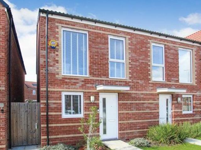2 Bedroom Semi detached House For Sale In Knowle