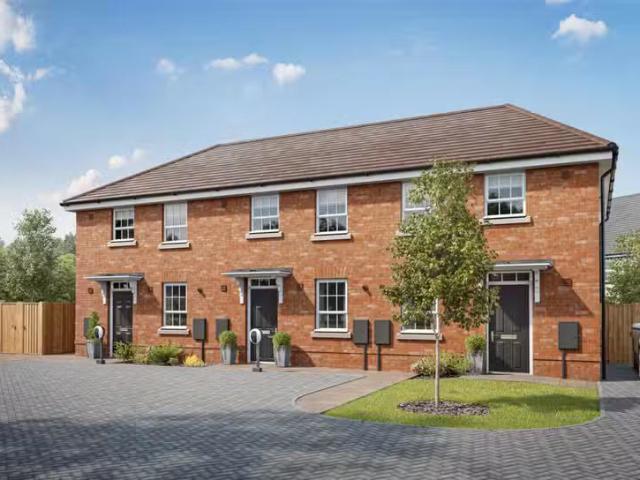 2 bedroom semi detached house for sale in Lapwing Drive, Hampt.