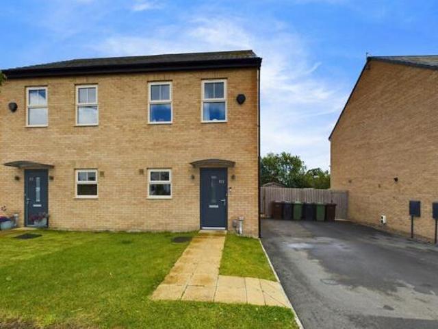 2 Bedroom Semi detached House For Sale In Leeds