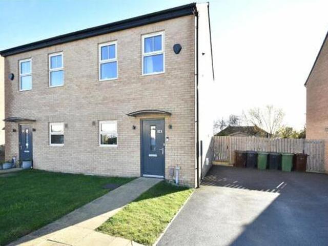 2 Bedroom Semi detached House For Sale In Leeds