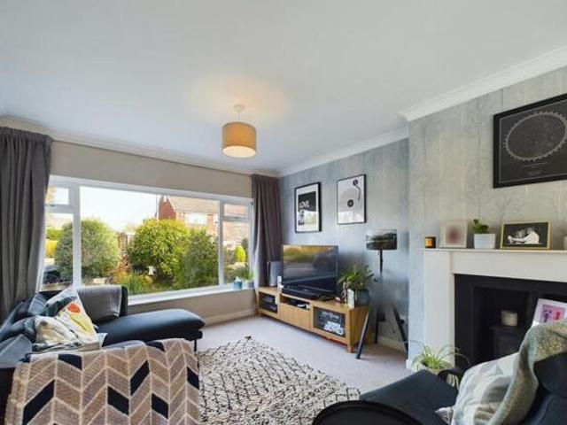 2 Bedroom Semi detached House For Sale In Leeds