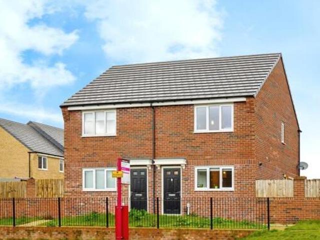 2 Bedroom Semi detached House For Sale In Leeds
