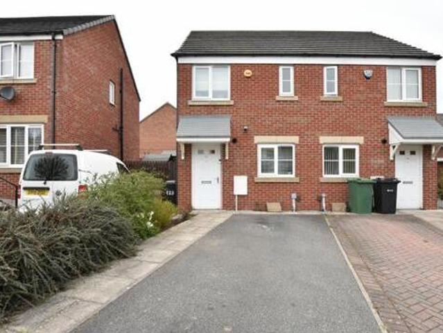 2 Bedroom Semi detached House For Sale In Leeds