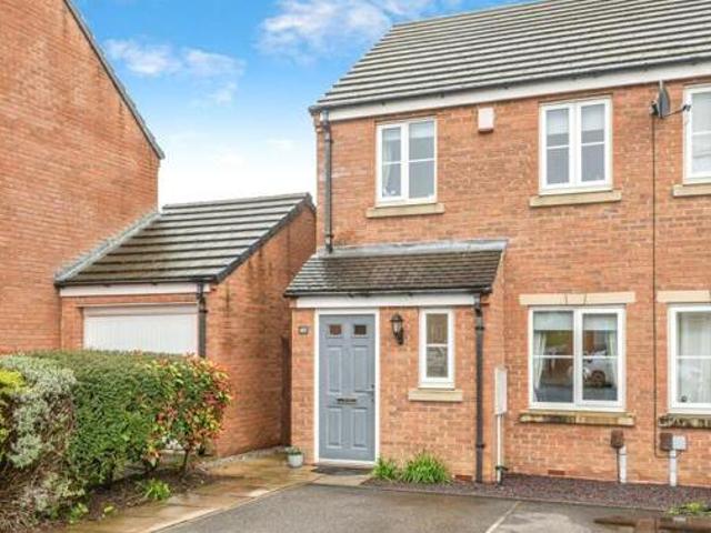 2 Bedroom Semi detached House For Sale In Leeds