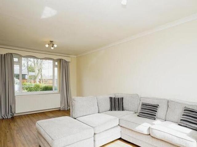 2 Bedroom Semi detached House For Sale In Leeds