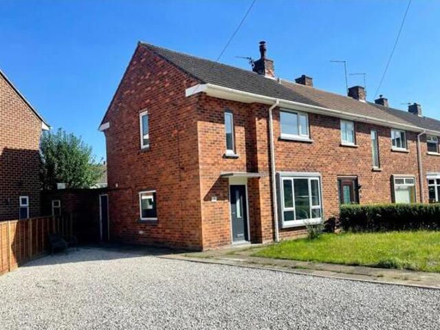 2 Bedroom Semi detached House For Sale In Lincoln, Lincolnshire