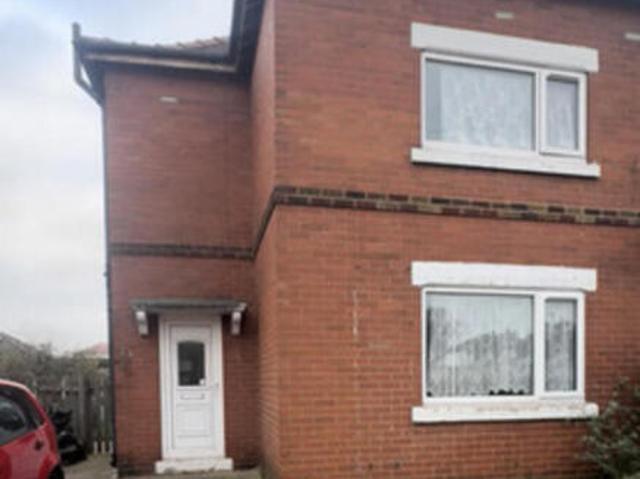 2 bedroom semi detached house for sale in Lincoln Road, Doncaster, DN2