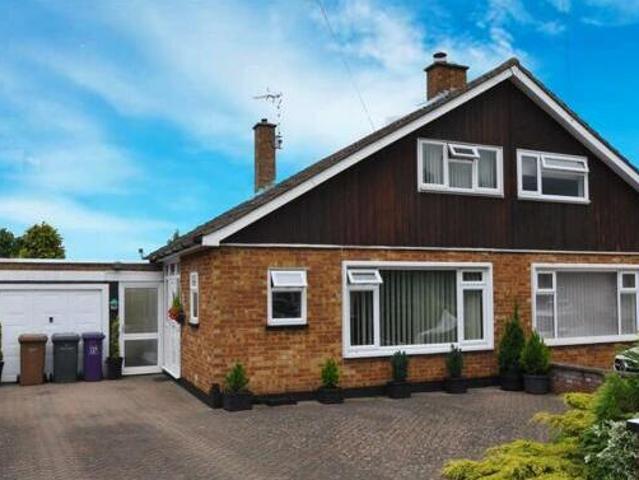 2 Bedroom Semi detached House For Sale In Little Wymondley