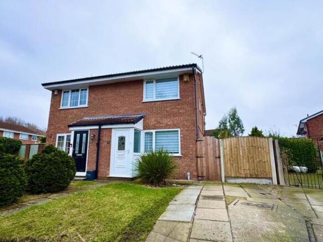 2 bedroom semi detached house for sale in Livingstone Close, Warrington, WA5